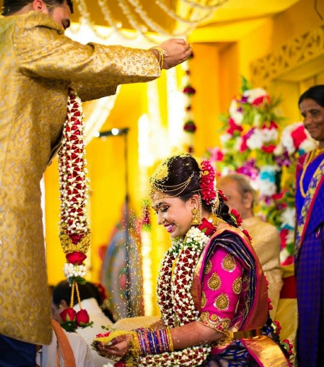 10 Best South Indian Wedding Garland Designs